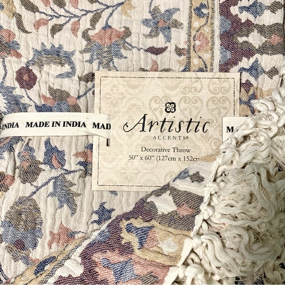 Artistic Accents | Bedding | Artistic Accents Made In India Decorative ...